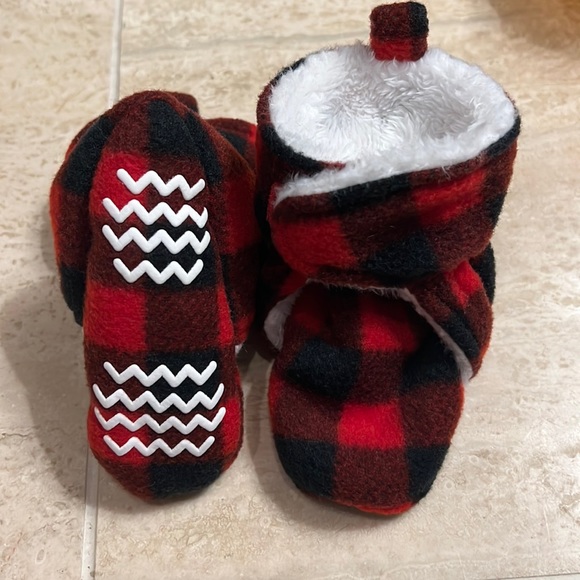Shoes | 1218m Red Black Plaid Fleece Lined House Slippers | Poshmark